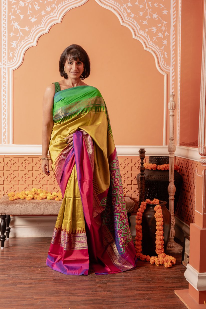Tavasya - Handwoven Pochampally Silk Saree – Kalaneca